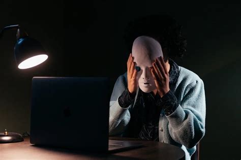 How To Use Private Mode On Linkedin