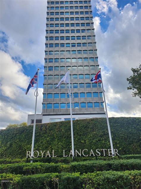 Independenthotel Hydepark Luxurylondon Parallelblueglobal Awards Ross Millward