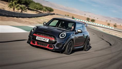 Mini Cooper Price In Uae Images Specs And Features