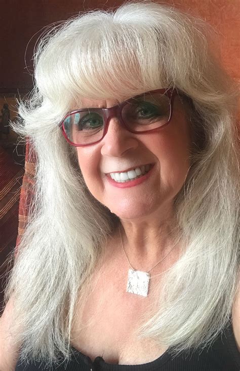Pretty Gray Hair Grey Hair Gorgeous Grannies Silver White Hair