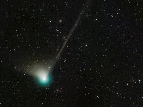 Green Comet That Will Be Visible From Earth For First Time Since Ice Age Is Undergoing Unusual