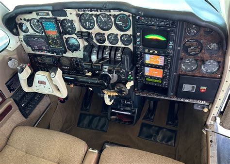 1977 Beechcraft Baron E55 Multi Engine Piston Aircraft N215ch Sold