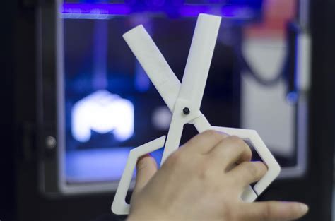 You Can Now 3d Print A Working Pair Of Plastic Scissors The Voice Of 3d Printing