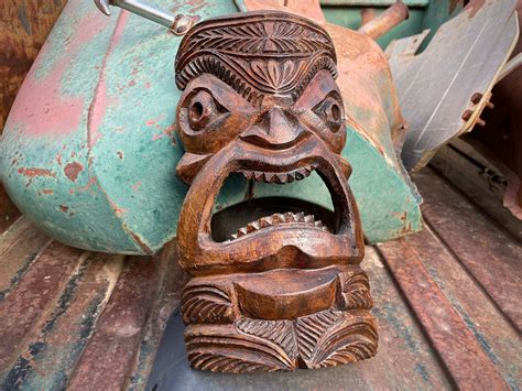 Carved Wood Tiki Mask Wall Hanging Ethnic Folk Art Hawaiian Polynesian