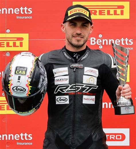 Nikki Coates Zerofit Uk