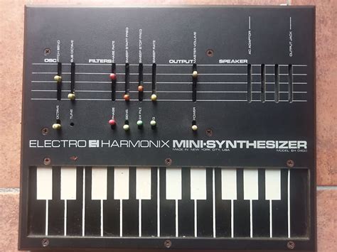 Electro Harmonix Mini Synthesizer Reverb Electro Harmonix Mini Synthesizer Reverb