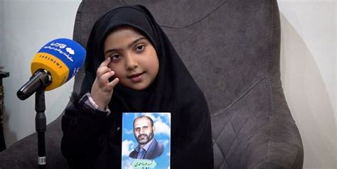 درخواست دختر شهید احمدی از رهبر انقلابمیشه شما را بغل کنم؟