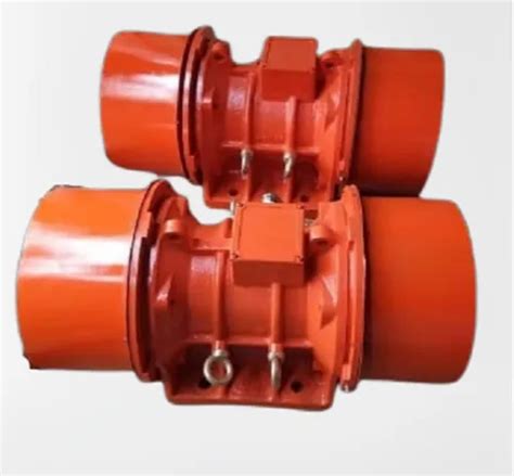 Triple D Single Three Electric Vibrator Motor Power 0 18 To 9 32 KW 415 V At 6050 Piece In