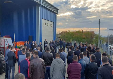 Градоначелник Новог Сада поручио пољопривредницима у Гуштерици Хвала вам на снази борбености и