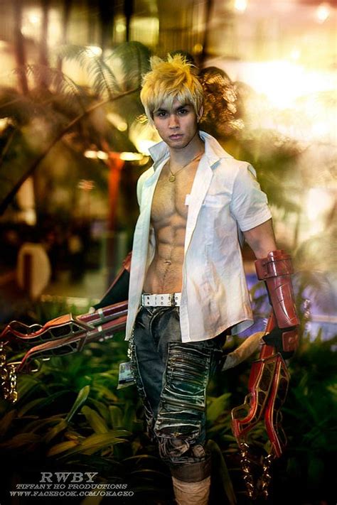 Stunning Sun Wukong Cosplay From RWBY