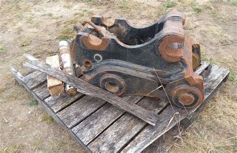 This Item Selling Absolute ~~~ Case Excavator Quick Attach Coupler