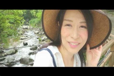 sdnm 032 美しく透き通るような白い肌で淫靡な肢体の人妻 井上 綾子 44歳 第2章 1泊2日の不倫旅行 野外で膣奥まで挿入される他人棒