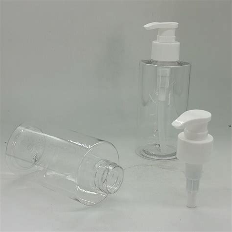 Press The Plastic Bottle Of The Pump Head Pe Plastic Bottle 300ml 450ml
