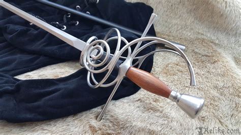 Wood Grip Rapier Functional Rapiers At