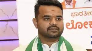 దేవెగౌడ ఫ్యామిలీకి షాక్ అత్యాచార కేసులో దోషిగా తేలిన రేవణ్ణ Broke