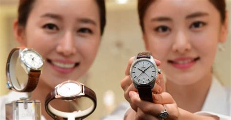 포토 국내에 단 한대 뿐인 오메가 시계