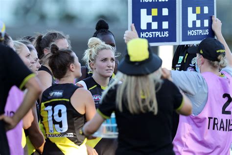 AFL Issue Please Explain To AFLW Star Over Offensive Messages Written On Tape AFL News