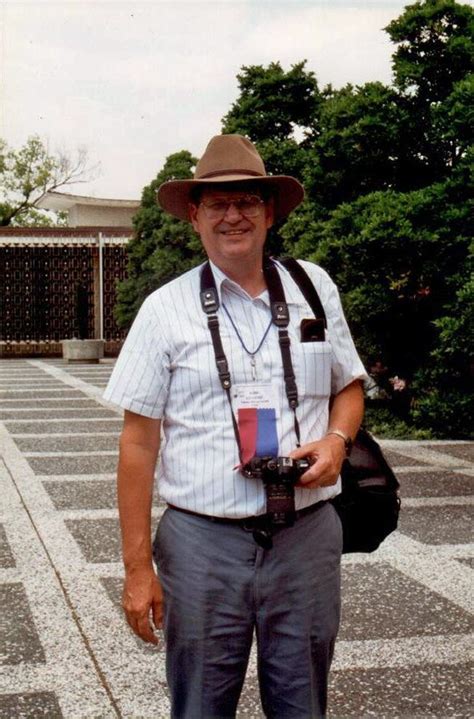 Dr C Barre Hellquist International Waterlily And Water Gardening Society