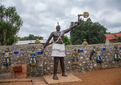 Benin West Africa Savalou God Of Thunder Statue In Front Of Sakpata