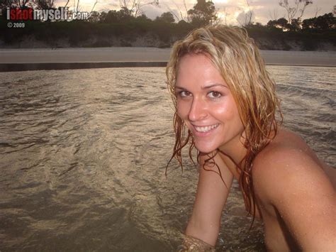 I Shot Myself [ Self Expression Through Nude Portraiture ] Page 589