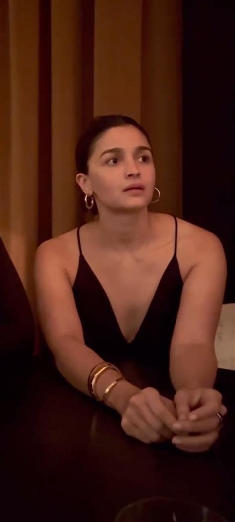 Alia Bhatt Raliabhattt