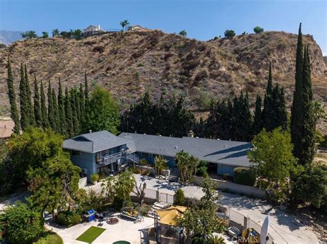 7619 Vista Rio Highland Ca 92346 ®