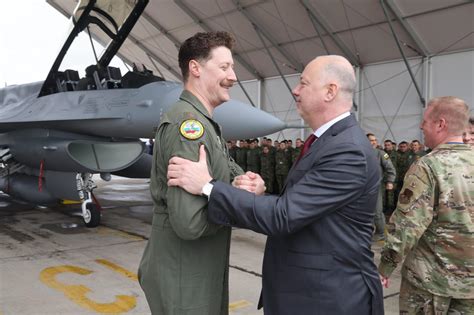 Премиерът Желязков С получаването на първия изтребител F 16 затвърждаваме стратегическото