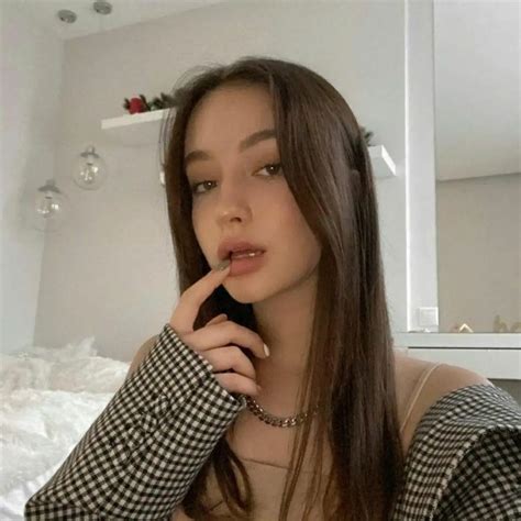 Lina The Alluring Escort Experience In Paris