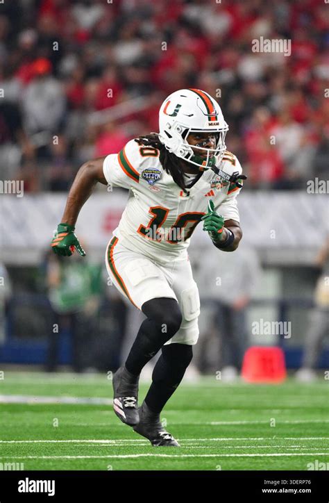 December 31 2025 Miami Fl Hurricanes Wide Receiver Malachi Toney 10