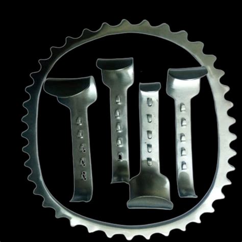 Stainless Steel Ring Retractor Set For Orthopedic Surgery At ₹ 4500