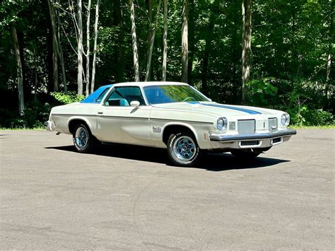1974 Oldsmobile Cutlass Salon Chicago Car Club