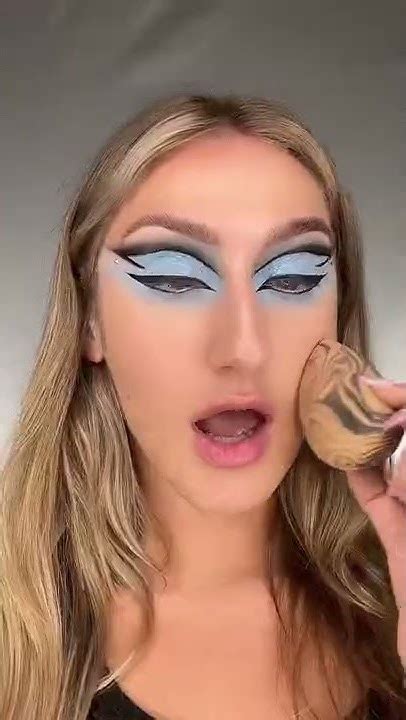 Makeup Tips And Tricks Makeuptips Makeuphacks Easymakeup Shorts