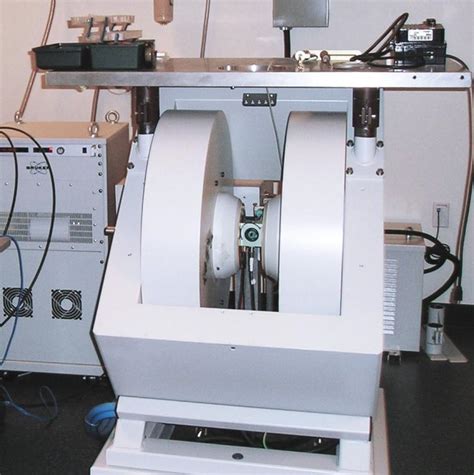 Epr Electron Paramagnetic Resonance Spectroscopy Sip Shared Instruments Pool In The