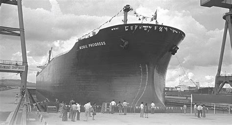 Keppel Shipyard Logo