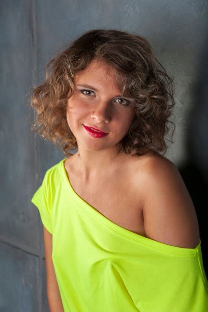 Premium Photo Young Curly Girl