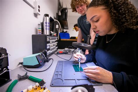 Department Of Electrical And Computer Engineering Technology New York Tech