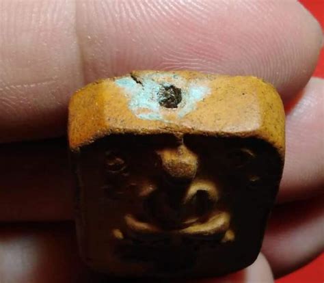 หลวง พ่อปานขี่ไก่ หางพวง วัดบางนมโค 5246 Vip Amulet ศูนย์รับเช่าพระเครื่องให้ราคาสูง