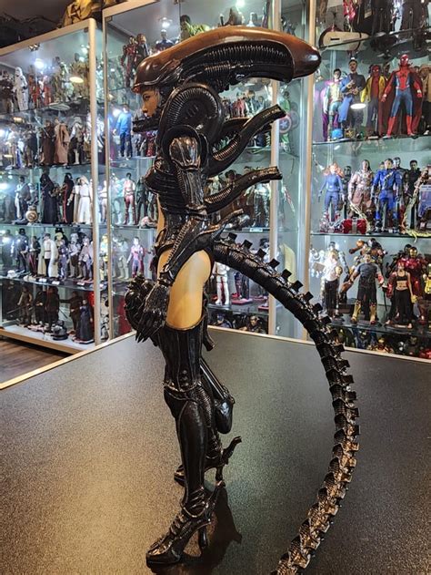Alien Girl Avp Ractionfigures