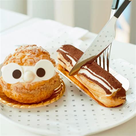 패션5 코코아 가루로 덮인 마스카포네 치즈 밑 부드러운 빵 속 숨겨진 달콤한 크림까지 너무 달지