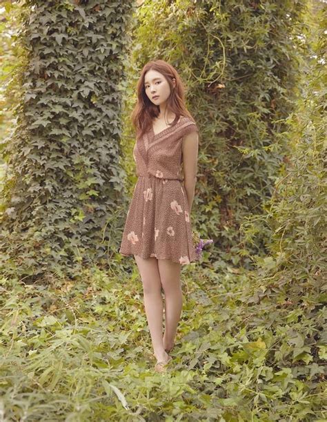 패션엔 신세경 원피스 하나면 끝 청순 우아미 뽐낸 요정같은 원피스룩 패션엔 신세경 원피스 하나면 끝 청순 우아미 뽐낸 요정같은 원피스룩