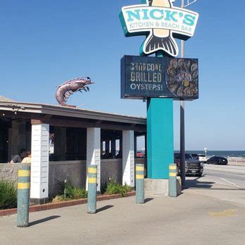 Nicks Kitchen And Beach Bar 582 Photos And 855 Reviews 3802 Seawall