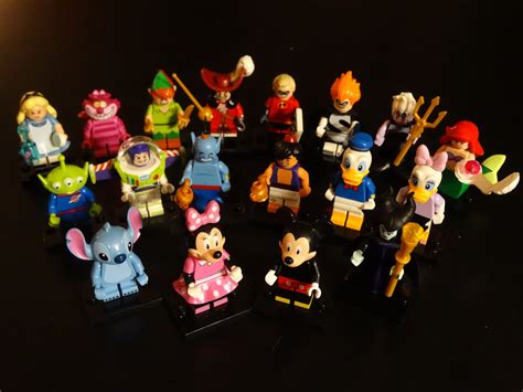 Video Unboxing A Complete Set Of The New Lego Disney Minifigure Series