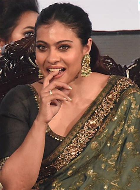 Pin On Xxduvg Bollywood Celebrities Beautiful Bollywood Actress