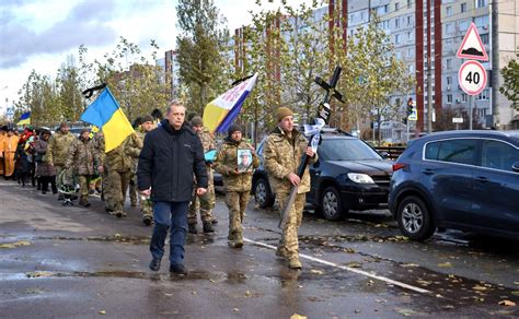 Дні жалоби в Обухові одразу три воїна загинули на полі бою Вечірній Київ
