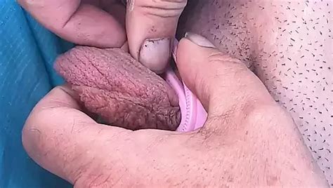 鸡巴被转换成超级胶水的阴户 Xhamster