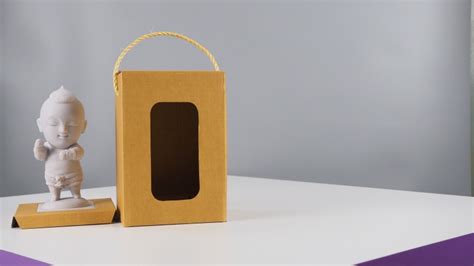 กล่องกระดาษลูกฟูก เจาะหน้าต่าง Pvc สำหรับใส่โมเดล