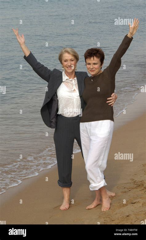 Helen Mirren Calendar Girls Hi Res Stock Photography And Images Alamy