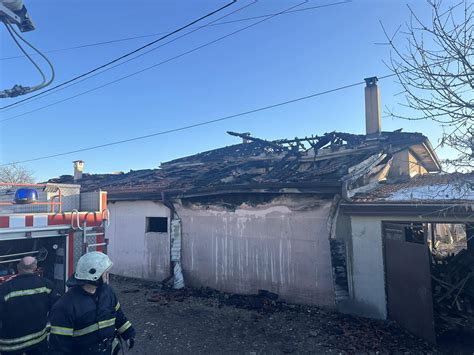 Голям пожар в пловдивско село успяха да спасят две деца от къща Информационна агенция ПИК