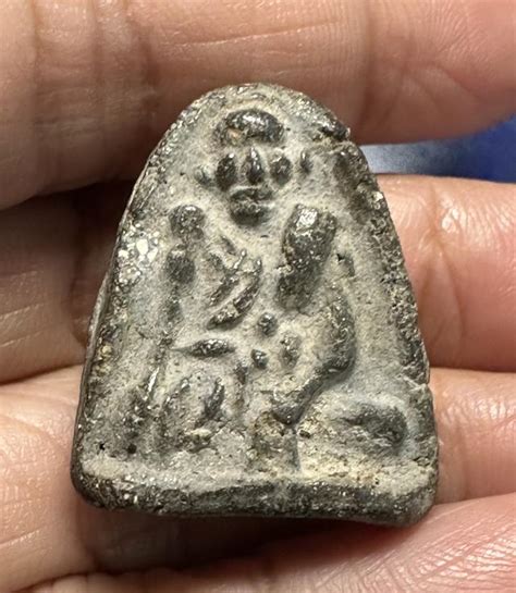 พระวัดประสาทฯ พิมพ์หลวงปู่ศุขพิมพ์เล็ก เนื้อผง ปี2506 Ennxo