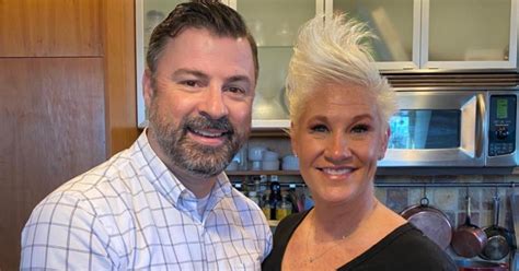 Is Anne Burrell Bisexual Lets Take A Look At Her Relationship History